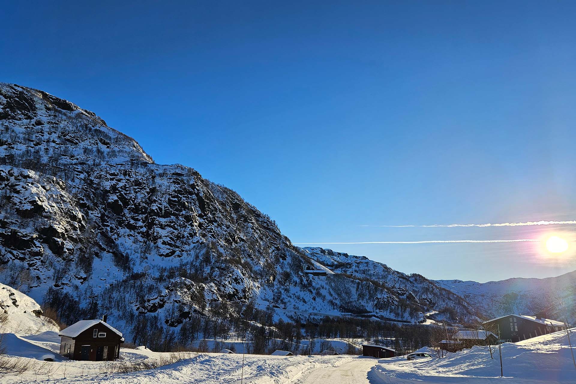 Protection of three mountain passes in southern Norway • Wyssen Avalanche