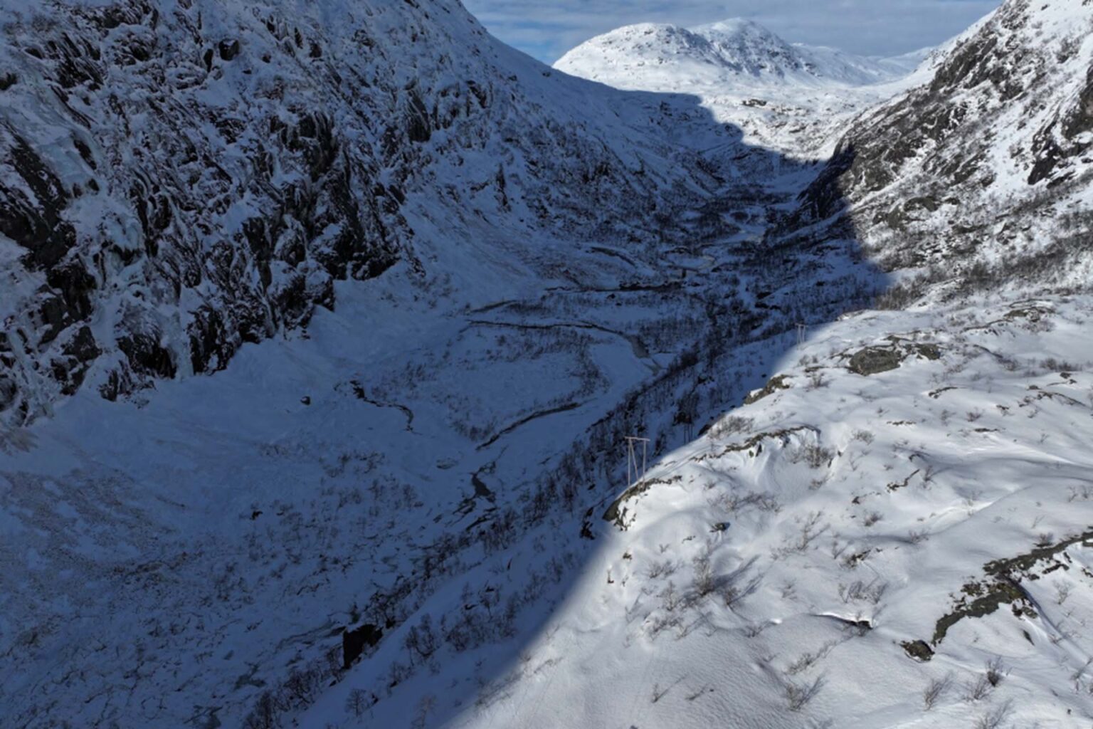 Avalanche warning in Forstunsdalen, Norway • Wyssen Avalanche